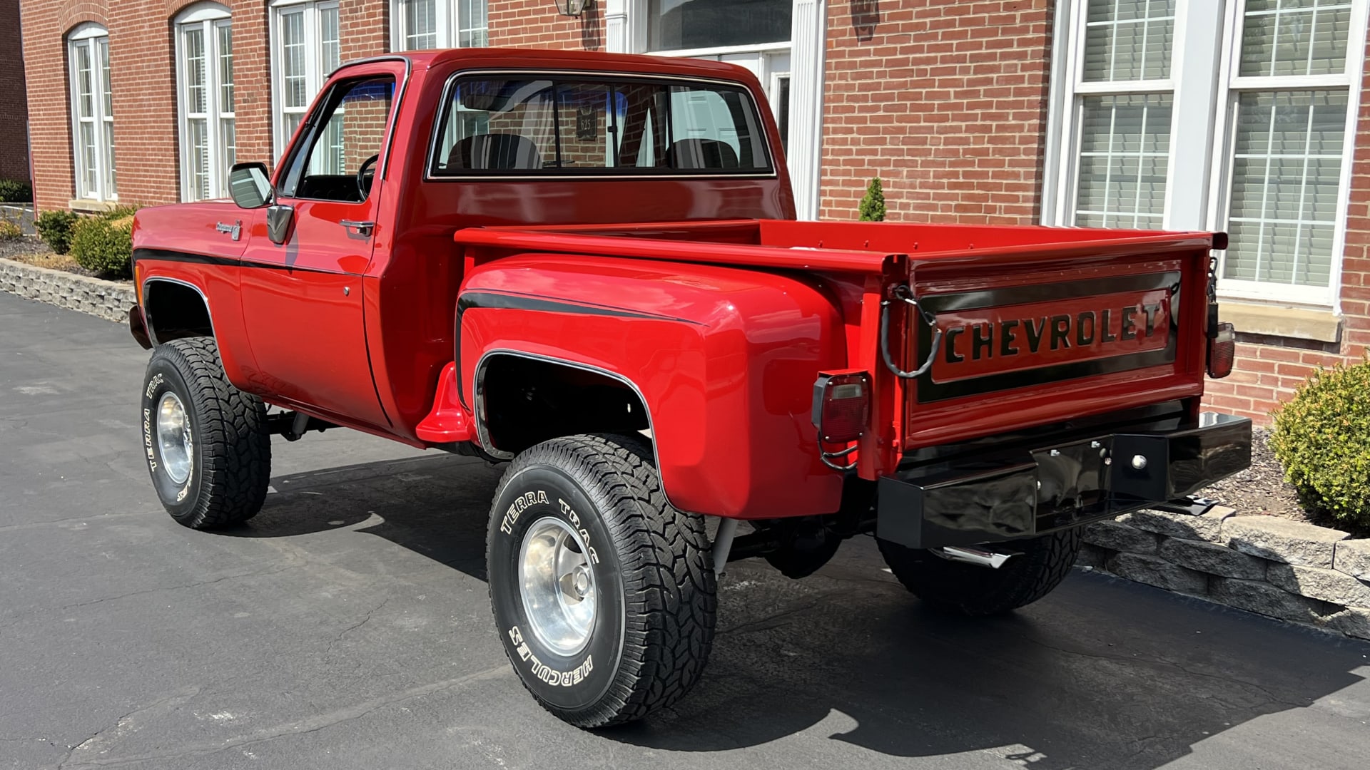 1980 Chevrolet K10 Cheyenne Pickup at Indy 2023 as K26 - Mecum Auctions