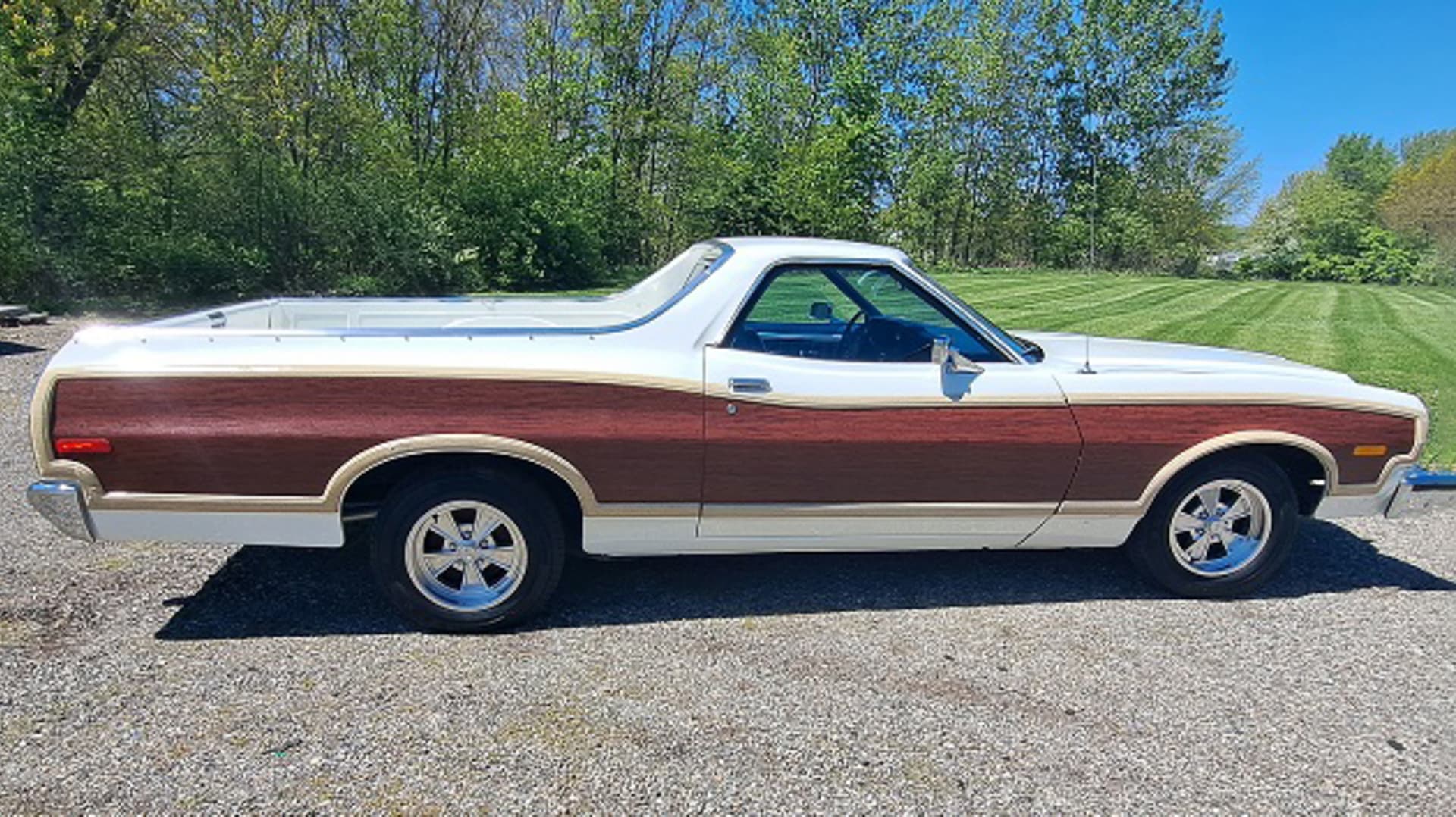 1975 Ford Ranchero at Indy 2023 as J112 - Mecum Auctions