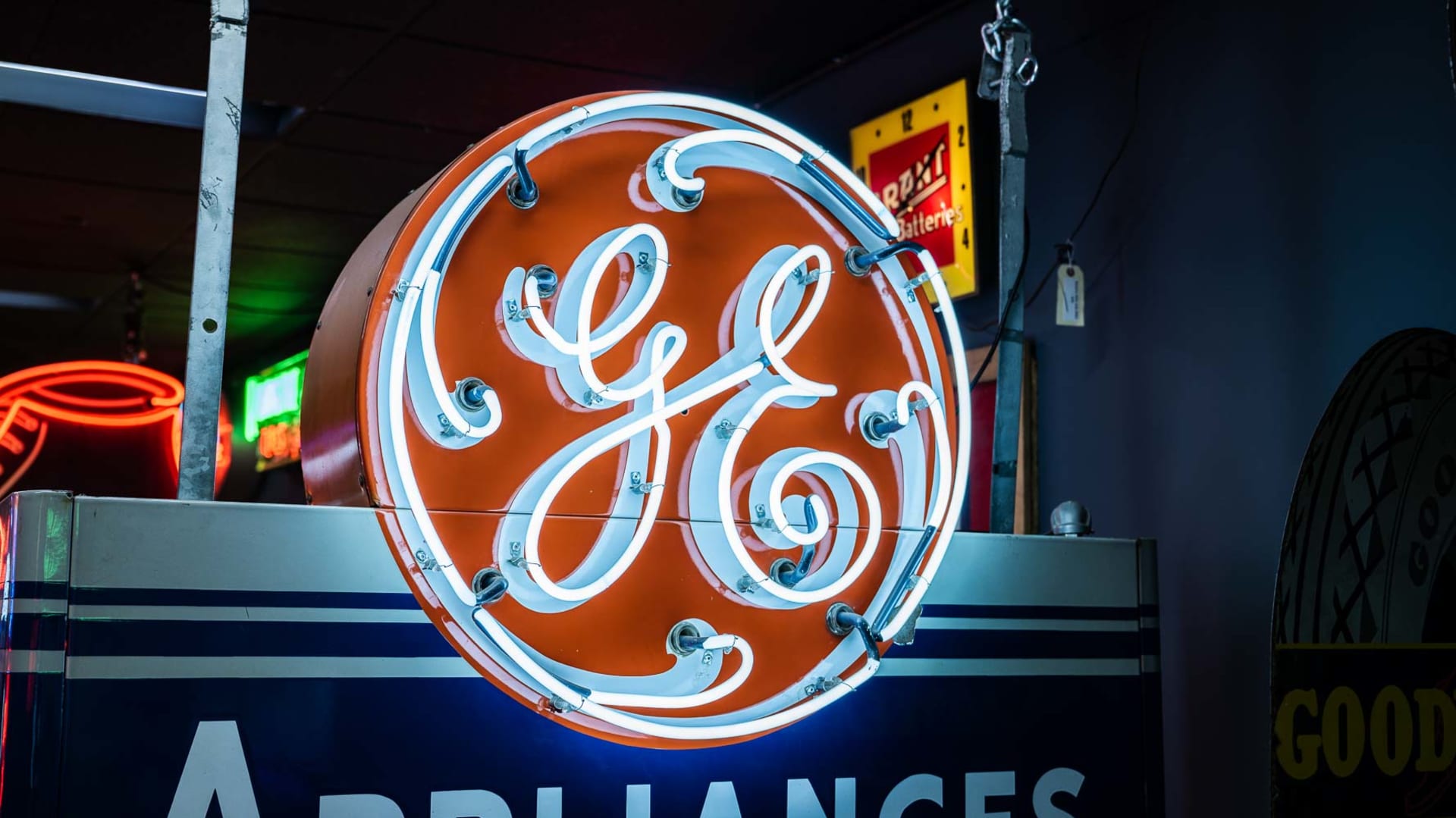 1950s-1960s GE Appliances Double-Sided Double-Bullnose Porcelain Neon ...