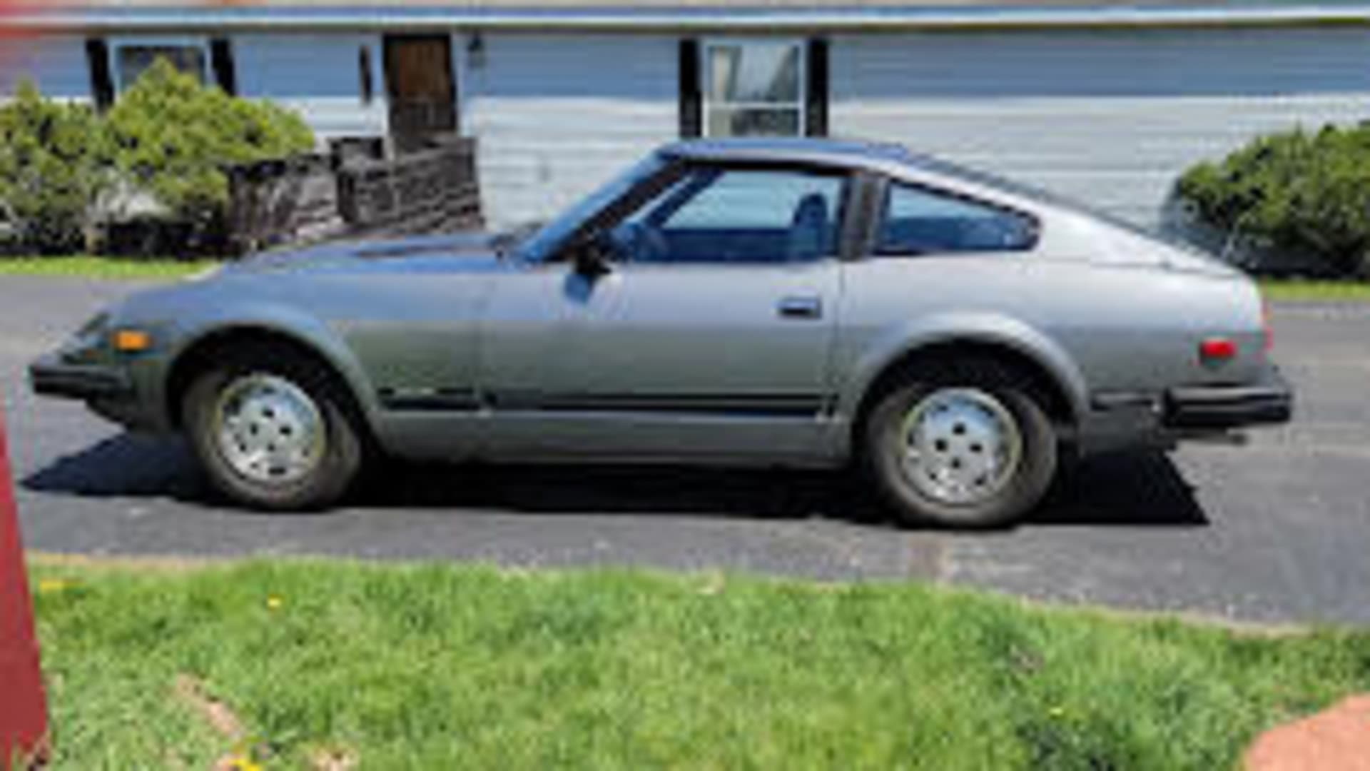 1981 Datsun 280ZX at Indy 2023 as G81 - Mecum Auctions