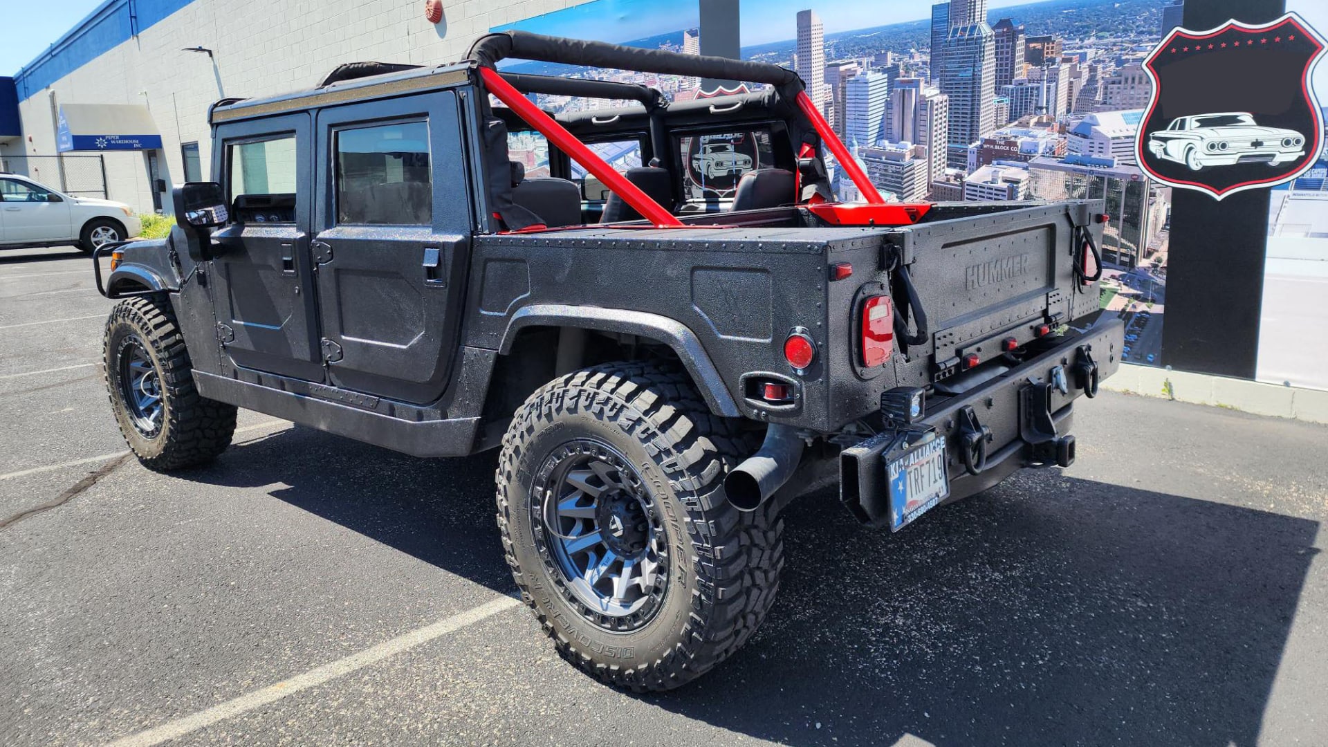 2000 AM General Hummer H1 at Indy 2023 as G252 - Mecum Auctions