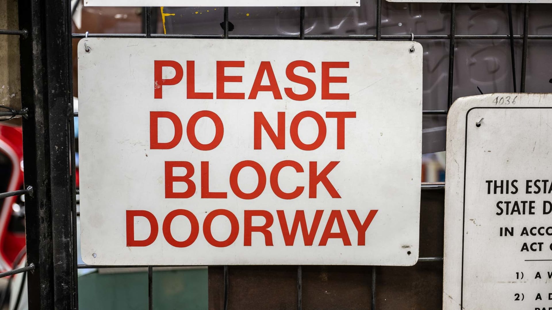 Notice and Caution Single-Sided Tin Signs at The World’s Largest Road ...