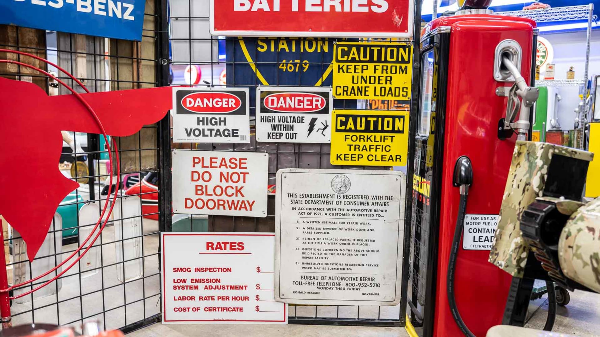 Notice and Caution Single-Sided Tin Signs at The World’s Largest Road ...