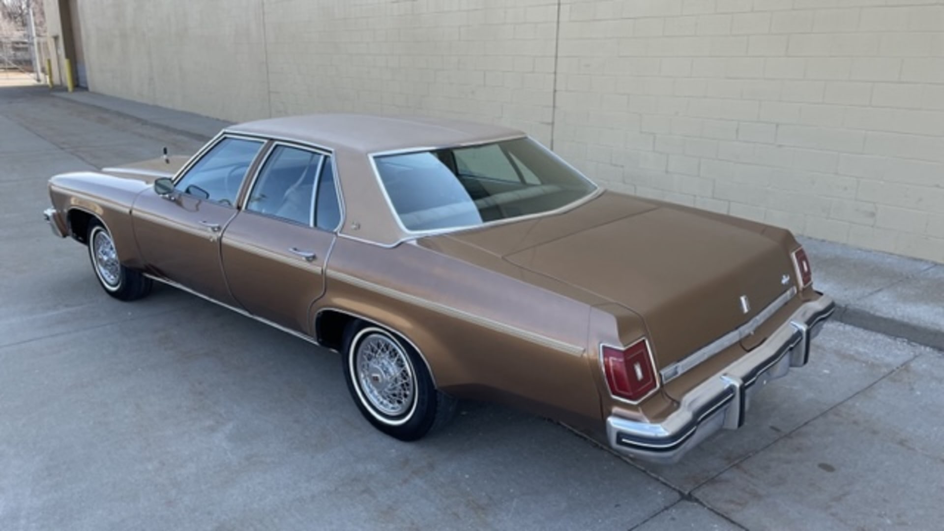 1976 Oldsmobile Delta 88 Royale at Indy 2023 as J95 - Mecum Auctions
