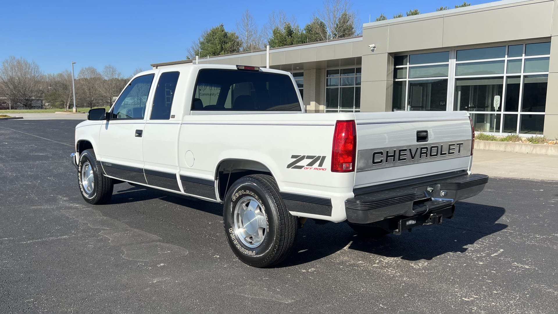 1997 Chevrolet Silverado Z71 Pickup at Indy 2023 as L93 - Mecum Auctions