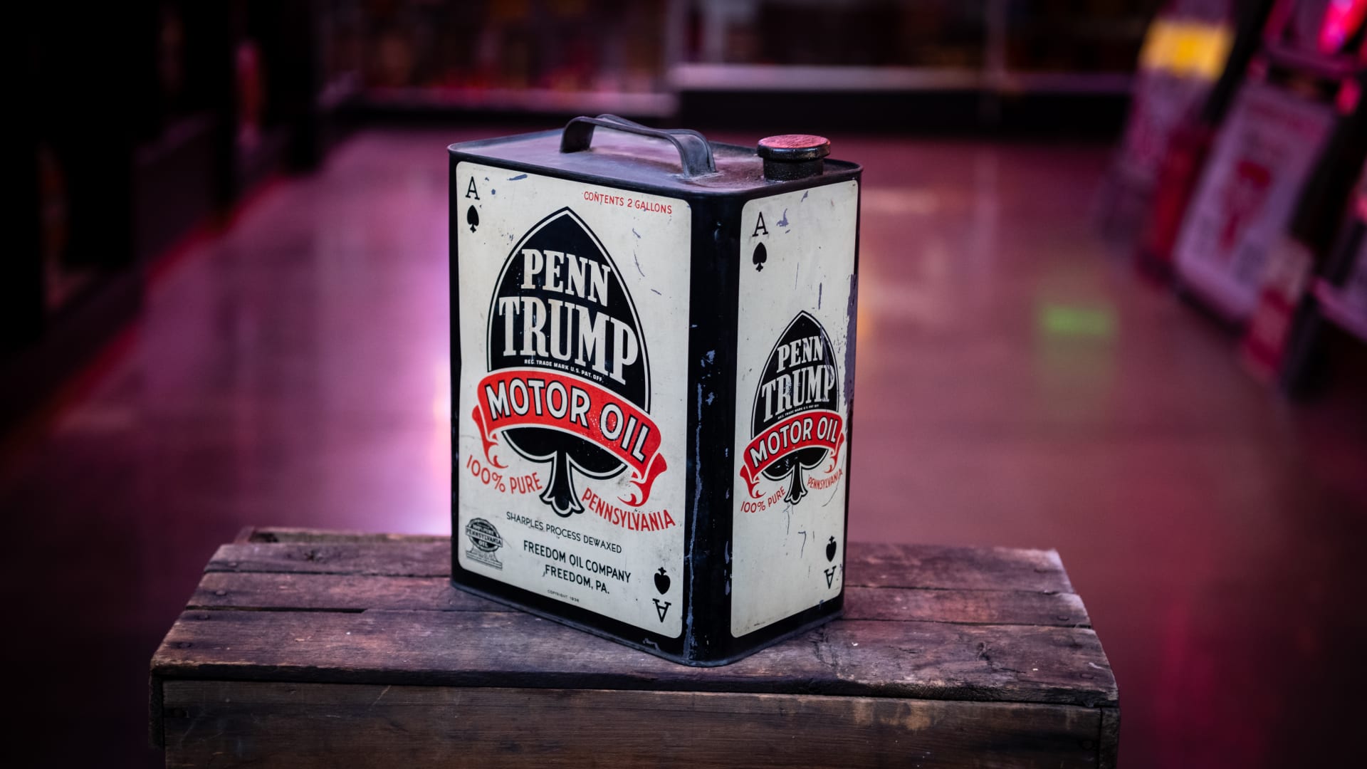 Penn Trump Motor oil 2-Gallon Oil Can at The World’s Largest Road Art ...