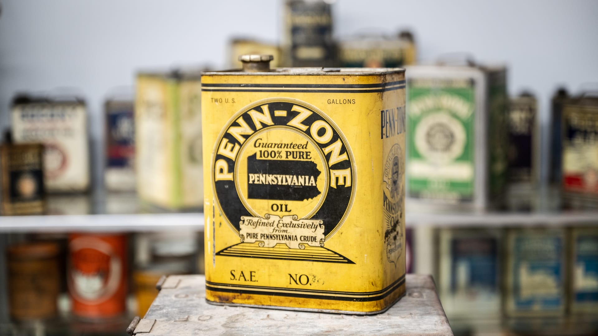 Penn-Zone Motor Oil 2-Gallon Oil Can at The World’s Largest Road Art Auction 2023 as U33 - Mecum ...