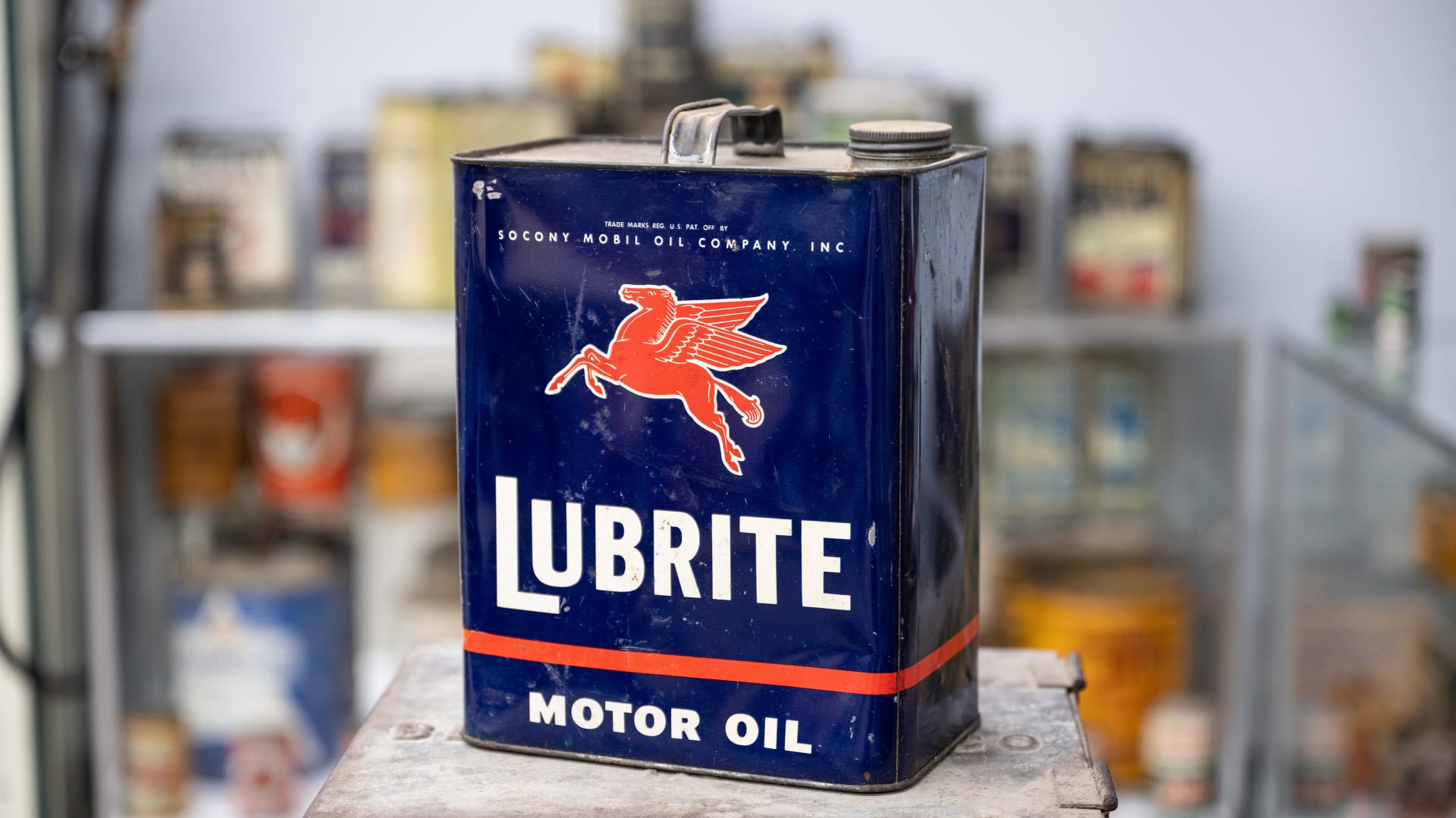 Lubrite Motor Oil 2-Gallon Oil Can at The World’s Largest Road Art ...