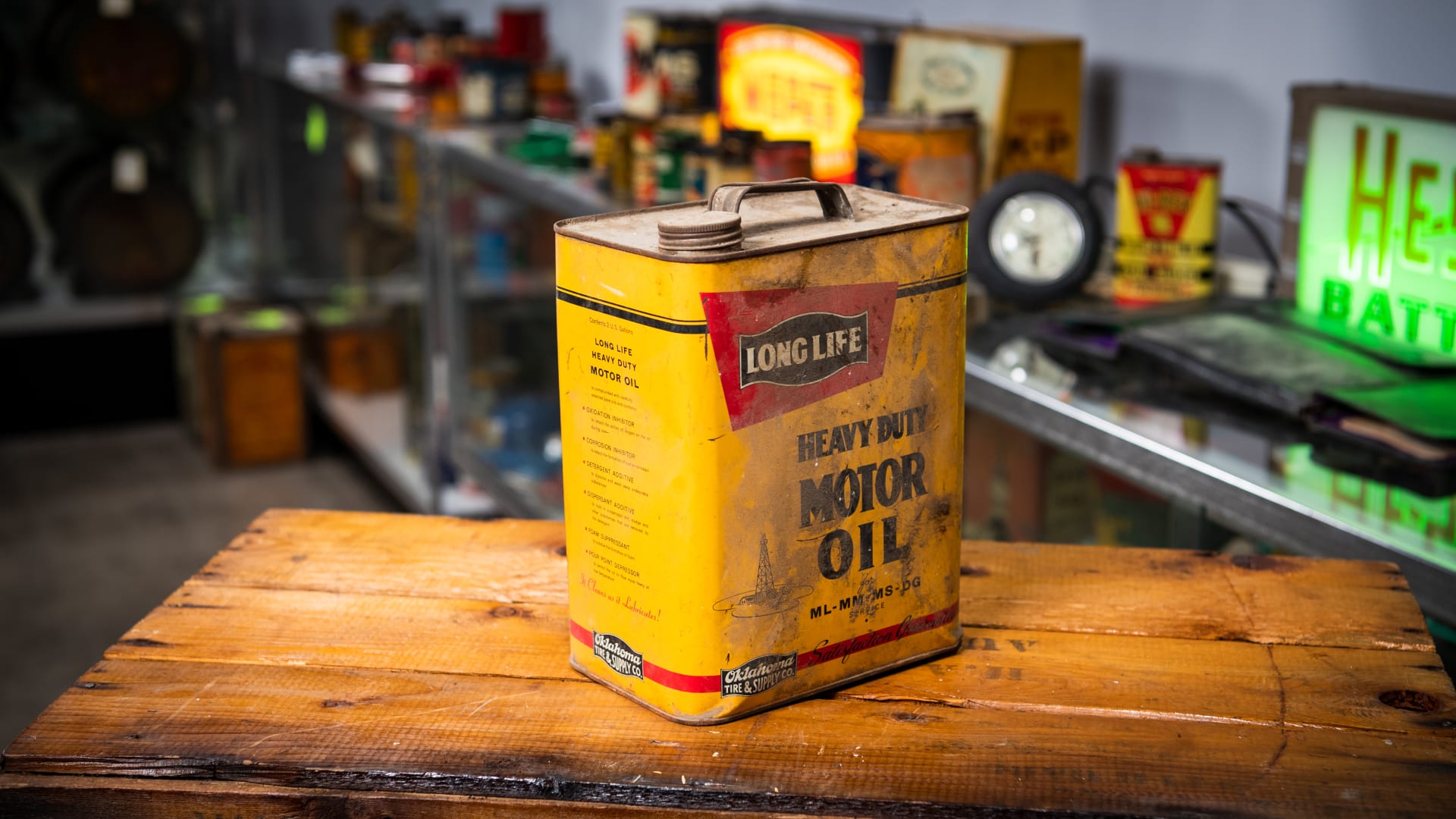 Long Life Motor Oil 2-Gallon Oil Can at The World’s Largest Road Art ...