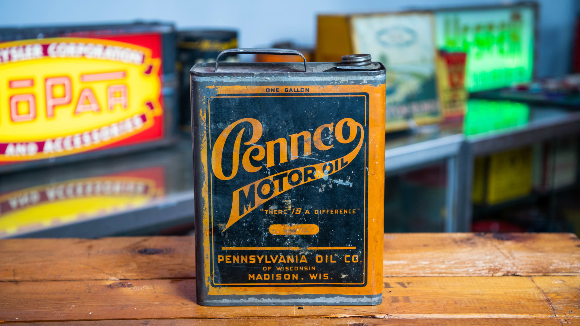 Pennco Motor Oil 1-Gallon Oil Can at The World’s Largest Road Art ...
