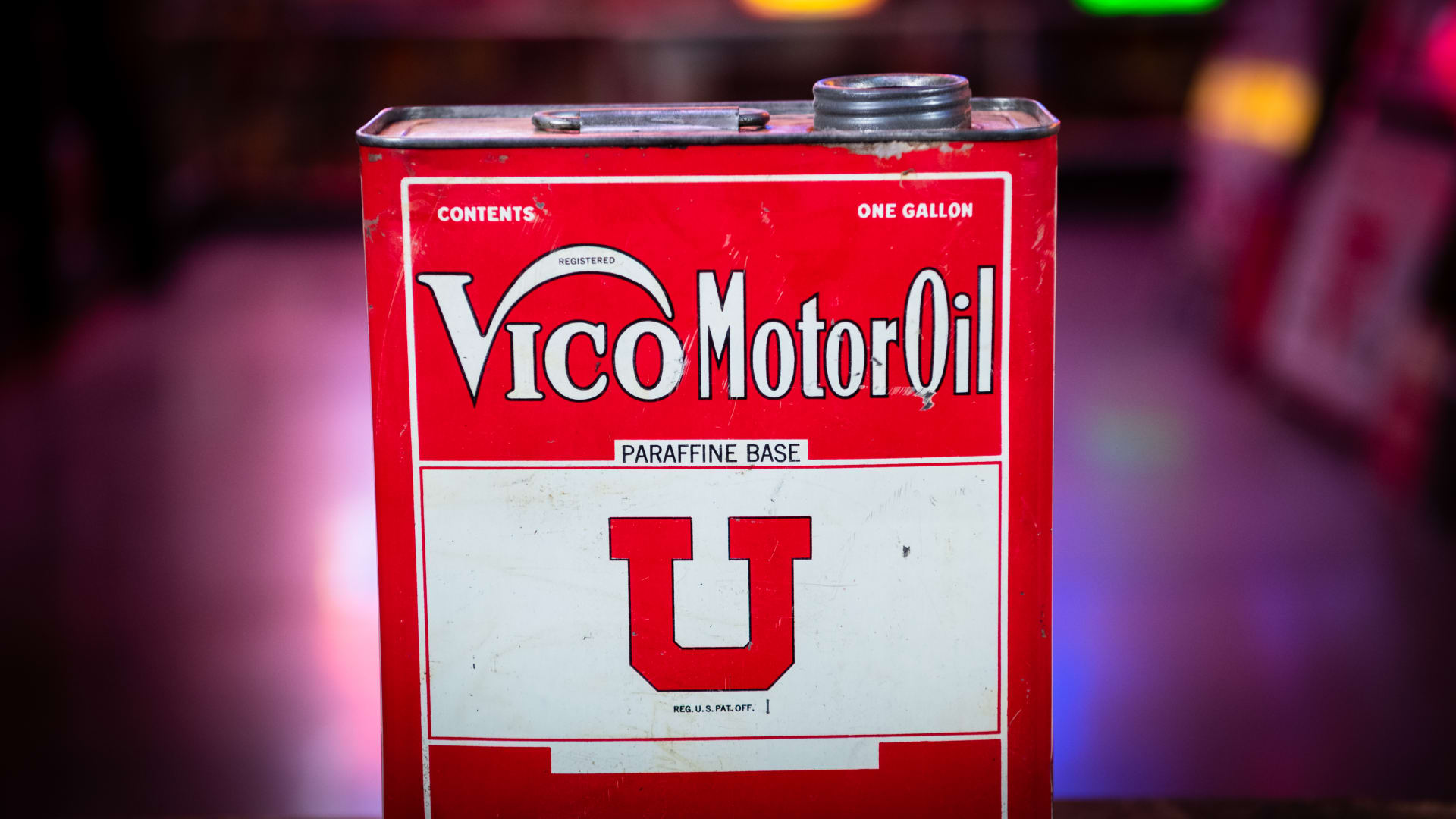 Vico Motor Oil 1-Gallon Oil Can at The World’s Largest Road Art Auction ...