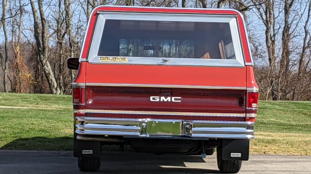 1977 GMC Sierra Grande Pickup at Kissimmee 2023 as L162 - Mecum Auctions