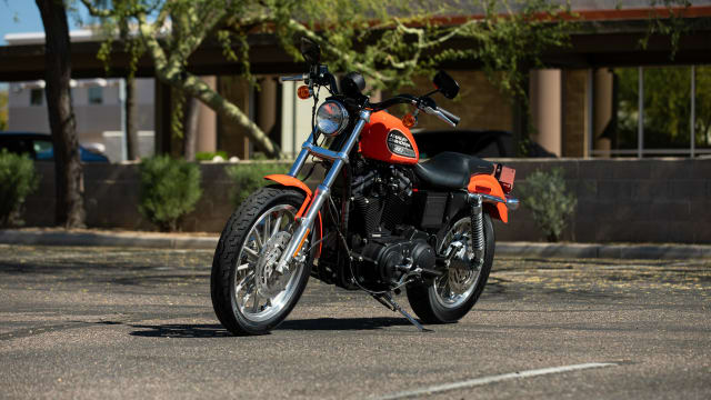 2002 Harley-Davidson XL 883R Sportster at Glendale 2022 as T38.1 ...