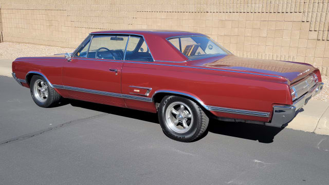 1965 Oldsmobile Cutlass Holiday Coupe at Glendale 2022 as T106.1 ...