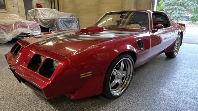 1980 Pontiac Trans Am Custom at Chicago 2022 as F144 - Mecum Auctions
