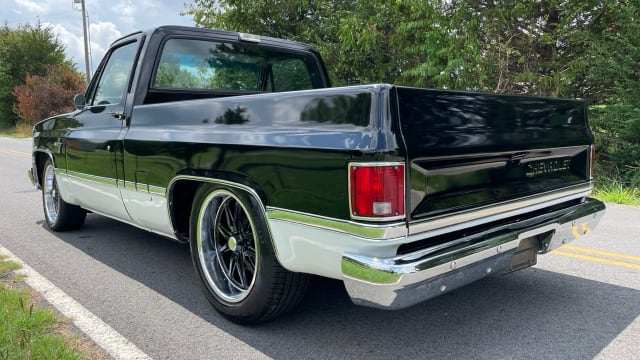 1981 Chevrolet C10 Custom Pickup at Dallas 2022 as W135 - Mecum Auctions