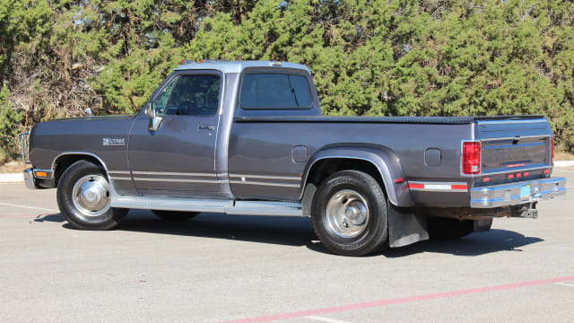 1990 Dodge D350 Pickup at Dallas 2022 as F158 - Mecum Auctions