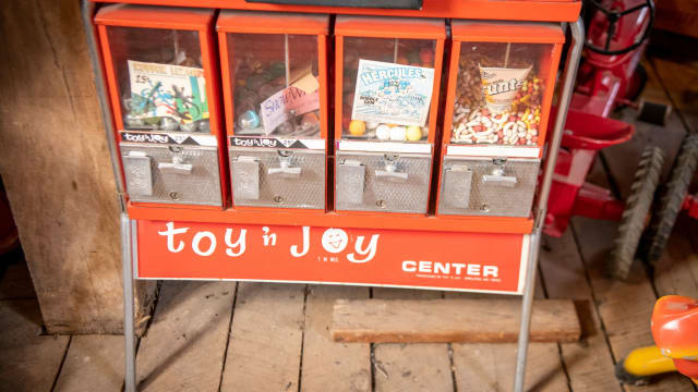 Toy N Joy Coin-Operated Machine at Elmer's Auto & Toy Museum Collection ...