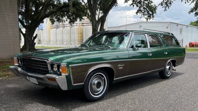 1973 AMC Ambassador Brougham at Orlando 2022 as S12 - Mecum Auctions