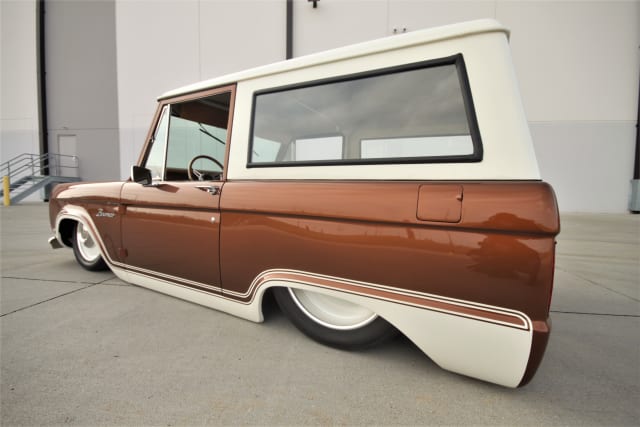 1969 Ford Bronco Resto Mod at Kissimmee 2021 as F60 - Mecum Auctions