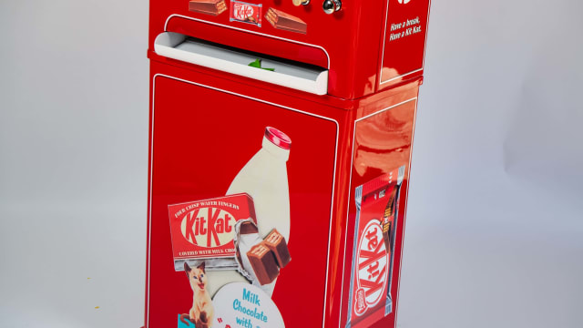 Kit Kat Vending Machine at Kissimmee 2022 as M600 - Mecum Auctions