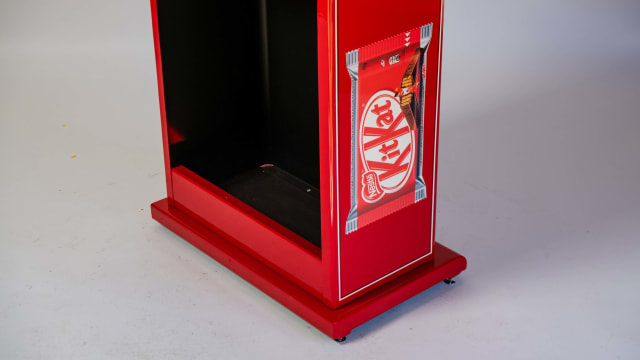 Kit Kat Vending Machine at Kissimmee 2022 as M600 - Mecum Auctions