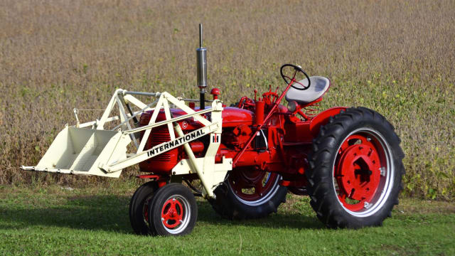 1948 Farmall C With Loader at Gone Farmin' Tractor Spring Classic 2016 ...