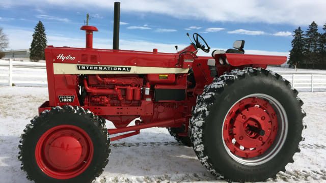 1970 Farmall 1026 MFWA at Gone Farmin' Tractor Spring Classic 2016 as ...