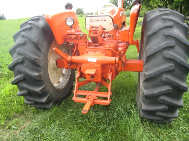 1963 Allis Chalmers D19 at Gone Farmin' Harrisburg 2015 as G59 - Mecum Auctions