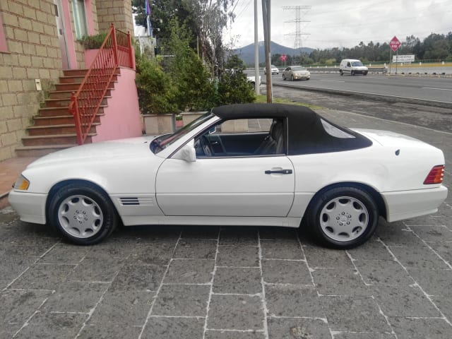 1995 Mercedes-Benz 320SL Convertible at Houston 2020 as T11 - Mecum ...