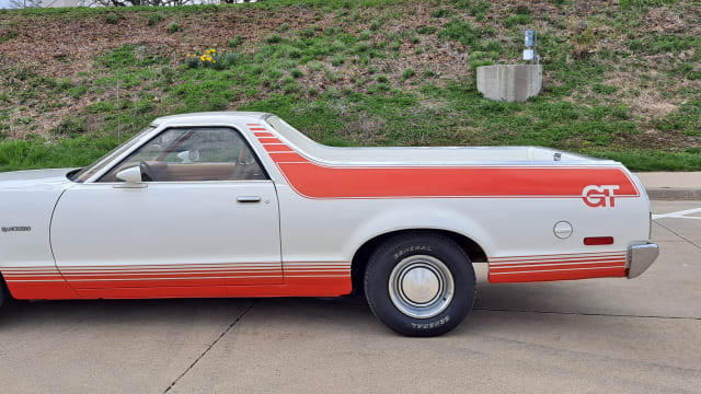 1977 Ford Ranchero GT at Kansas City 2021 as F263.2 - Mecum Auctions