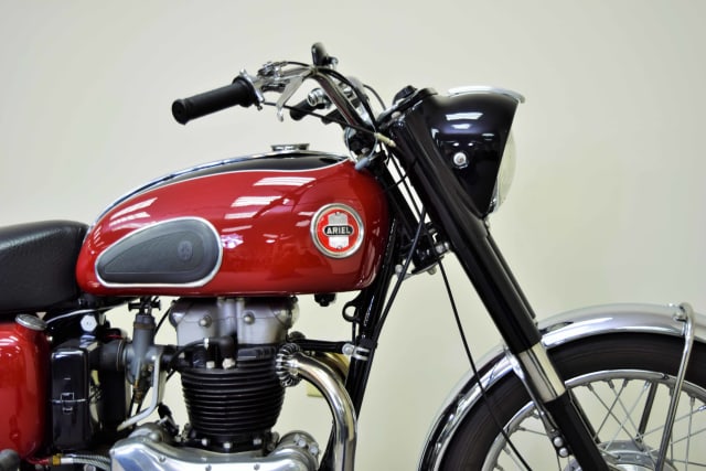 1958 Ariel Cyclone at Las Vegas Motorcycles 2019 as F10 - Mecum Auctions