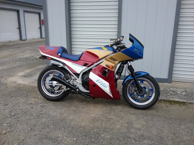 1984 Honda VF1000F at Las Vegas Motorcycles 2020 as G84 - Mecum Auctions