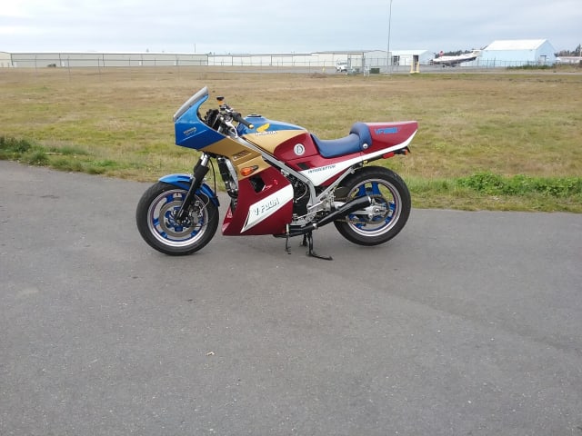 1984 Honda VF1000F at Las Vegas Motorcycles 2020 as G84 - Mecum Auctions