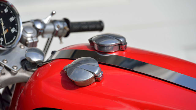 1950 Vincent Norvin at Las Vegas Motorcycles 2020 as S157 - Mecum Auctions