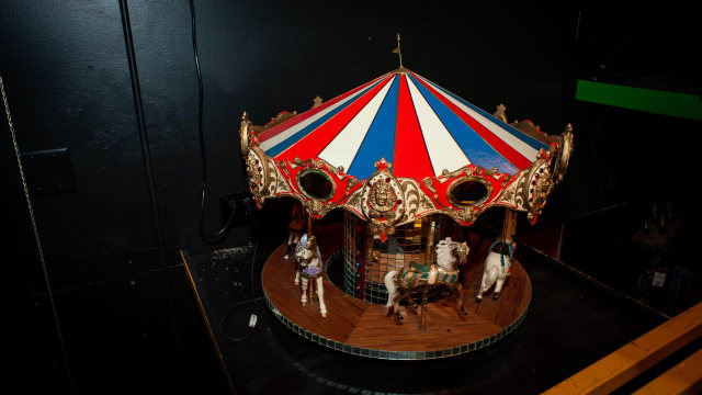PJ's Circus Light-Up Carousel Display at The Eddie Vannoy Collection ...