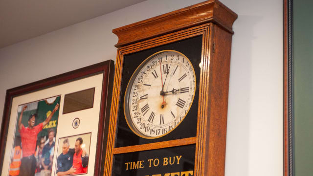 Calumet Baking Powder Clock at The Eddie Vannoy Collection 2020 as L304 ...