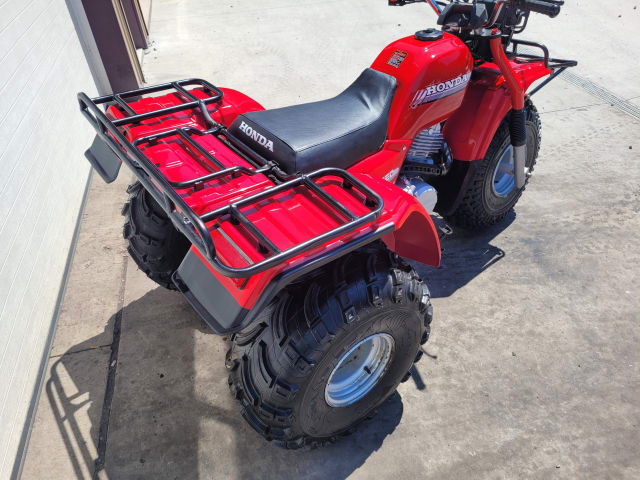 1986 Honda ATC 250ES Big Red at Harrisburg 2022 as W1 - Mecum Auctions