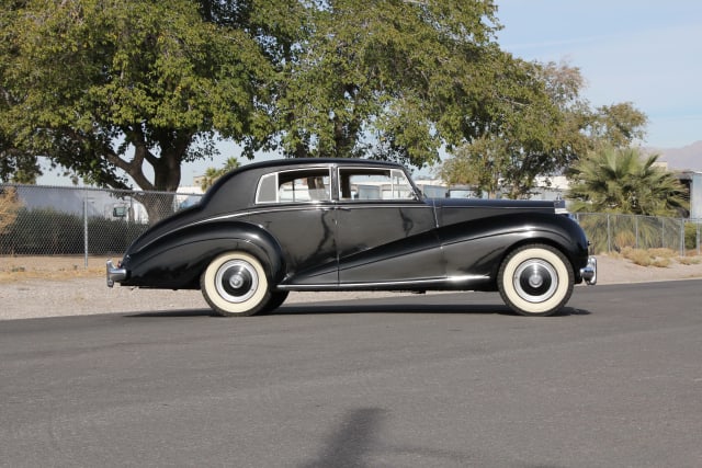 1952 Rolls-Royce Silver Wraith at Rogers' Classic Car Museum 2015 as ...