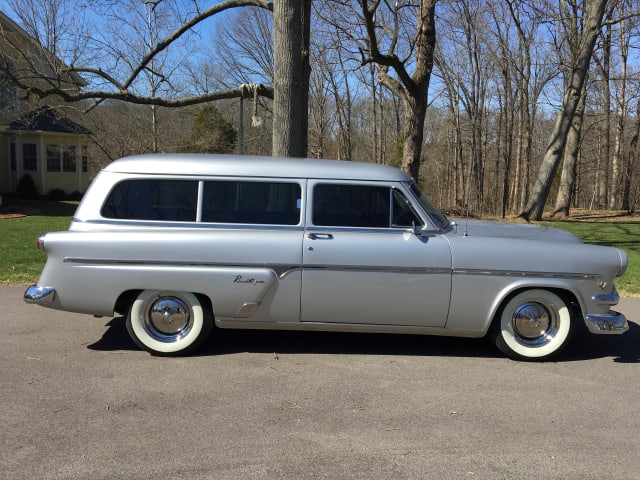 1954 Ford Ranch Wagon at Indy 2018 as W182 - Mecum Auctions