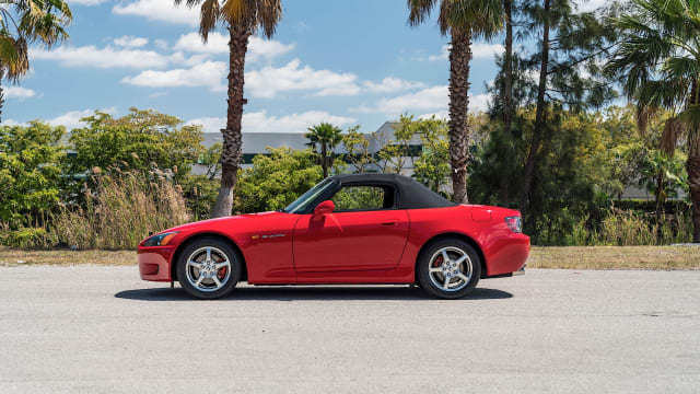 2002 Honda S2000 Convertible at Indy 2018 as F114.1 - Mecum Auctions