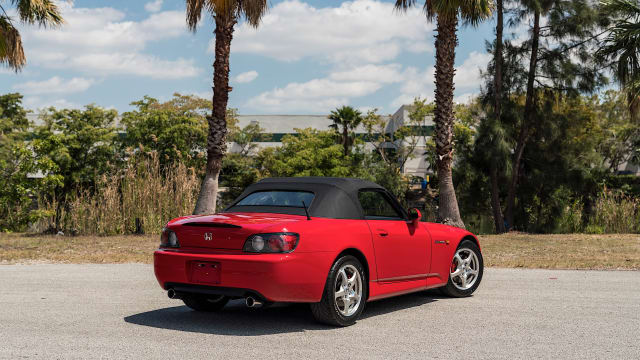 2002 Honda S2000 Convertible at Indy 2018 as F114.1 - Mecum Auctions