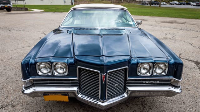 1971 Pontiac Catalina Convertible at Indy 2021 as J68 - Mecum Auctions
