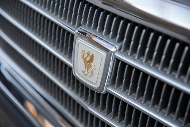 1995 Toyota Century VG45 at Indy 2021 as T28 - Mecum Auctions