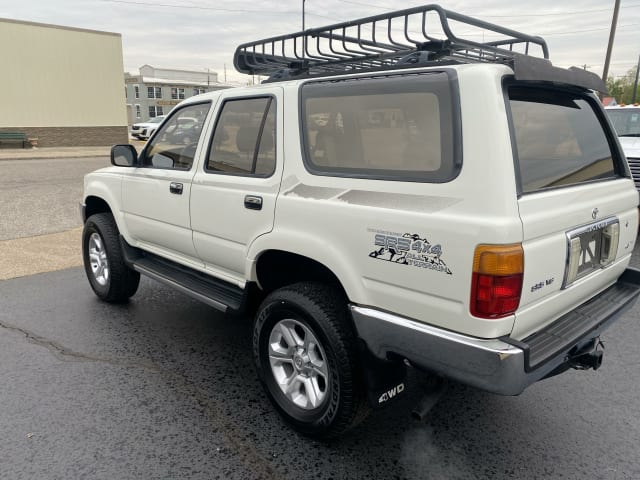 1994 Toyota 4Runner SR5 at Indy 2022 as G125 - Mecum Auctions