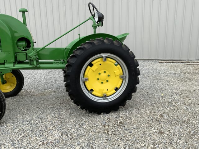 1946 John Deere LA at Gone Farmin' Spring Classic 2023 as F180 - Mecum ...
