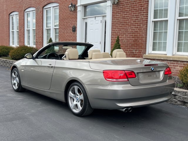 2008 BMW 328i Convertible at Glendale 2023 as T150 - Mecum Auctions