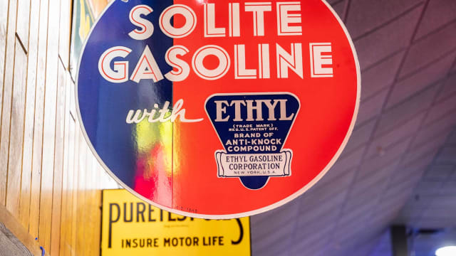 Solite Gasoline Double-Sided Porcelain Sign at The World’s Largest Road ...