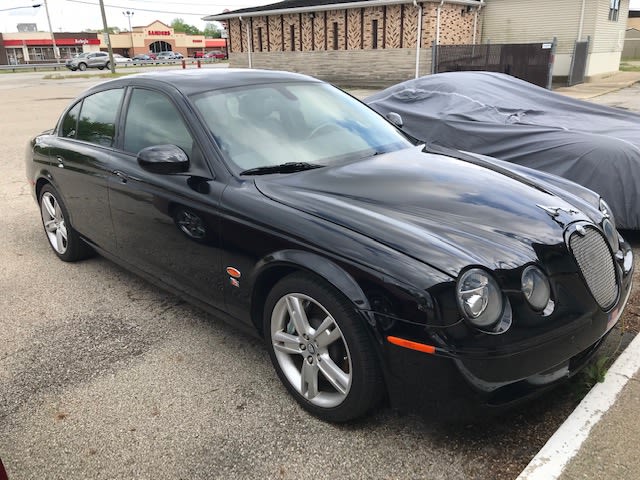 2005 Jaguar S-Type R at Indy 2023 as G148 - Mecum Auctions