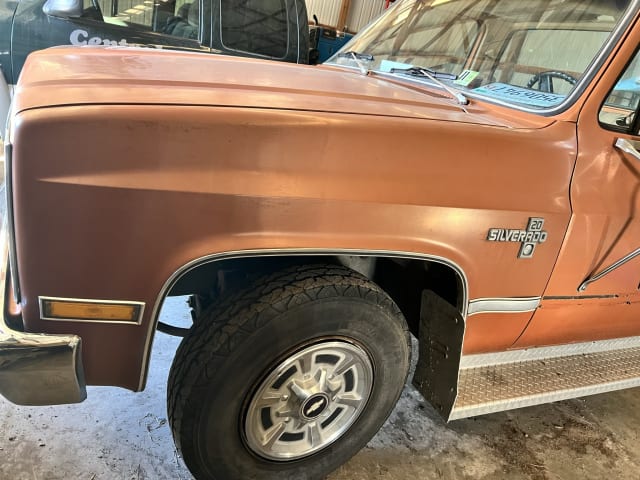 1981 Chevrolet C20 Camper Special Pickup at Indy 2023 as J206 - Mecum ...
